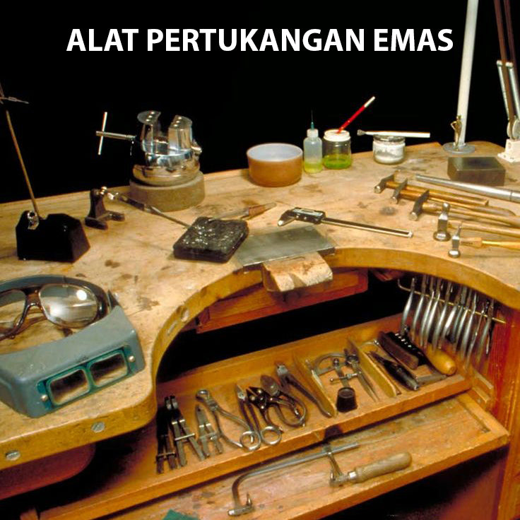 ALAT PERTUKANGAN EMAS – Kilau Sejati